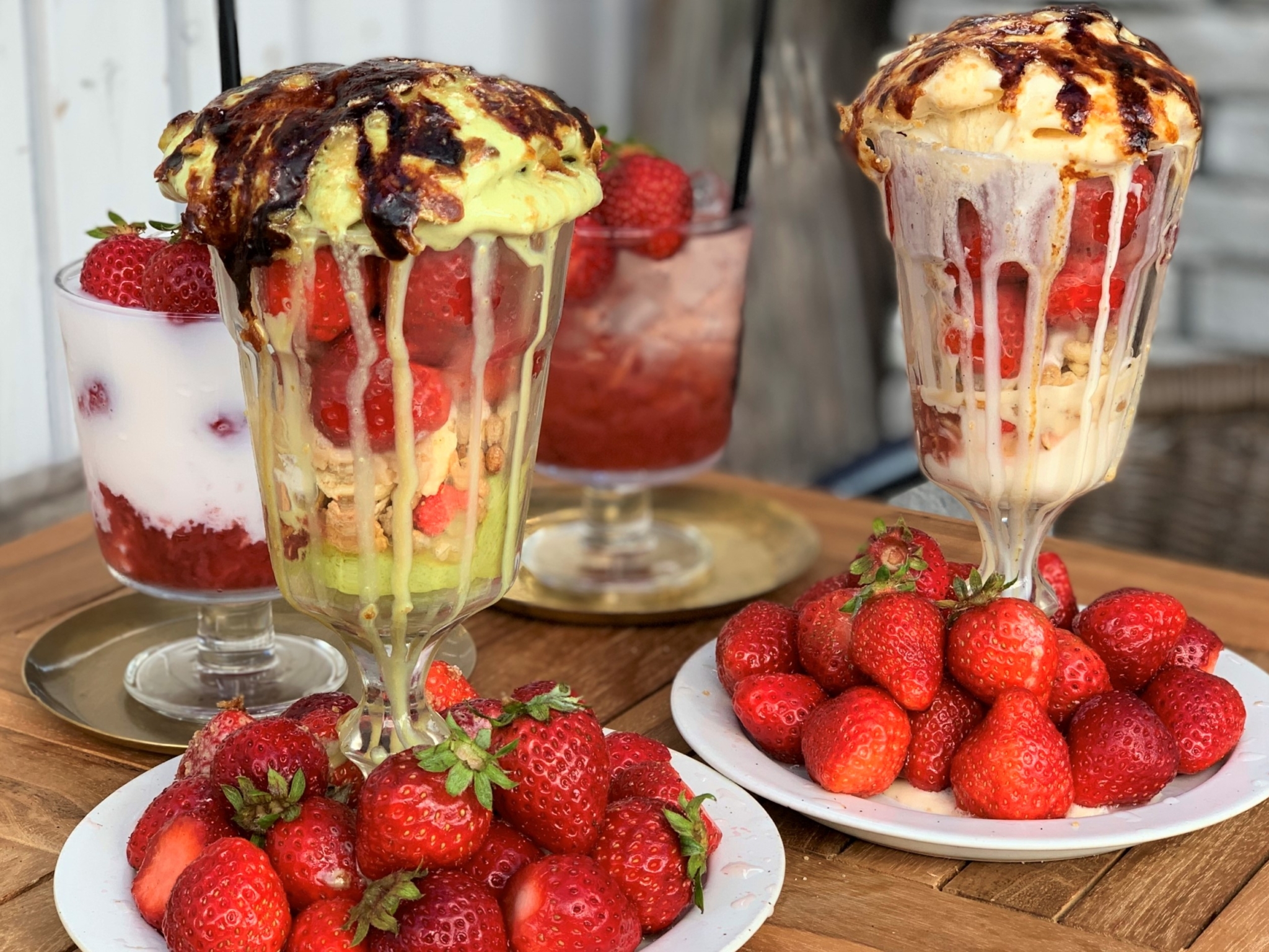 太宰府の「coba cafe」で楽しむ贅沢いちごパフェ - ARNE