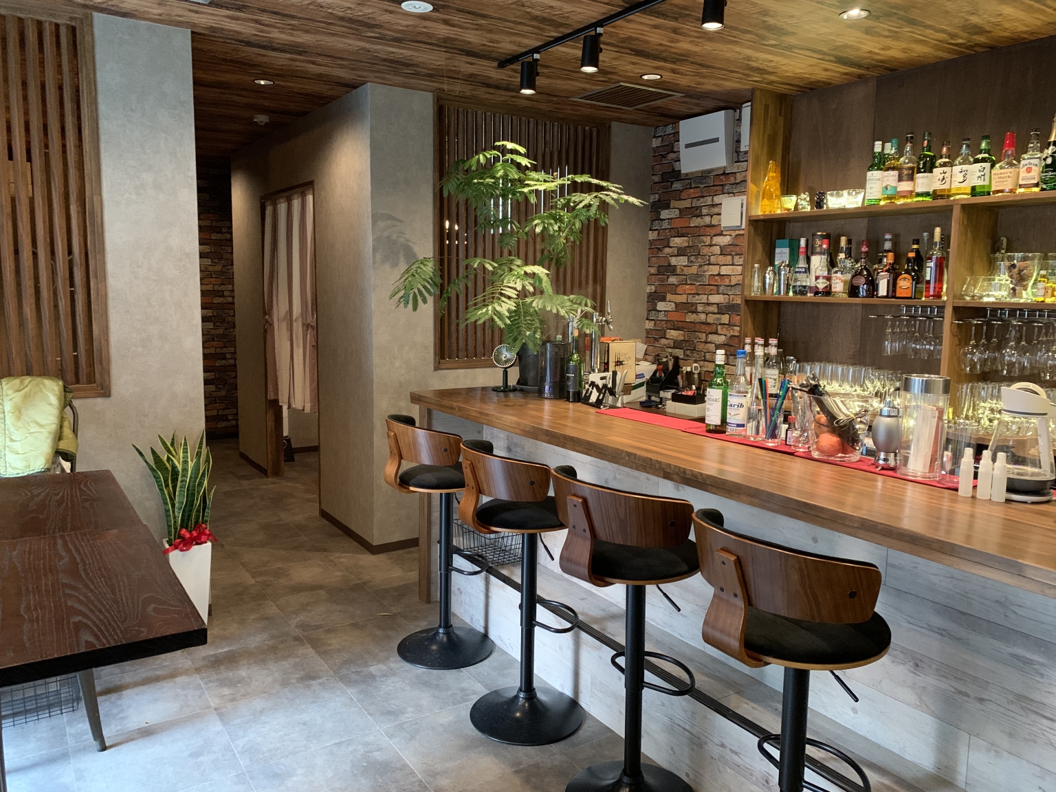 土日祝限定！行橋市「cafe＆bar Toft」にいちごぎっしり贅沢パフェ登場