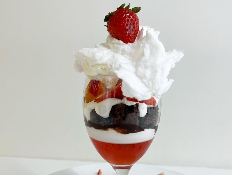 燃えるパフェも！大人気「gifff（ジフ）」で夜カフェスタート