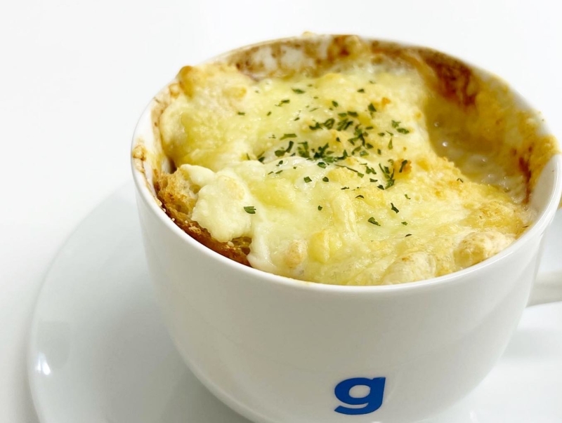燃えるパフェも！大人気「gifff（ジフ）」で夜カフェスタート
