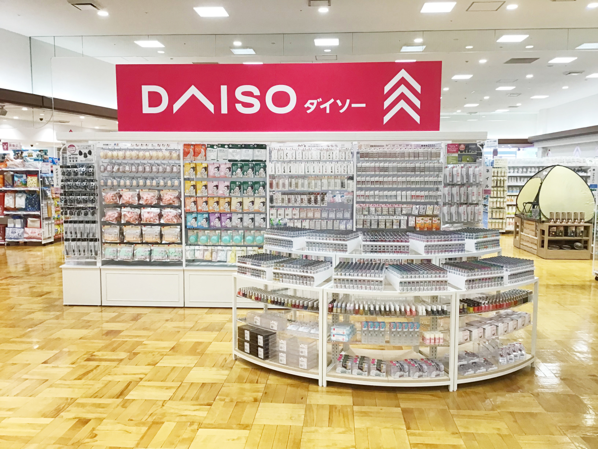 ついに天神にも！Standard Products・DAISO・THREEPPY複合店