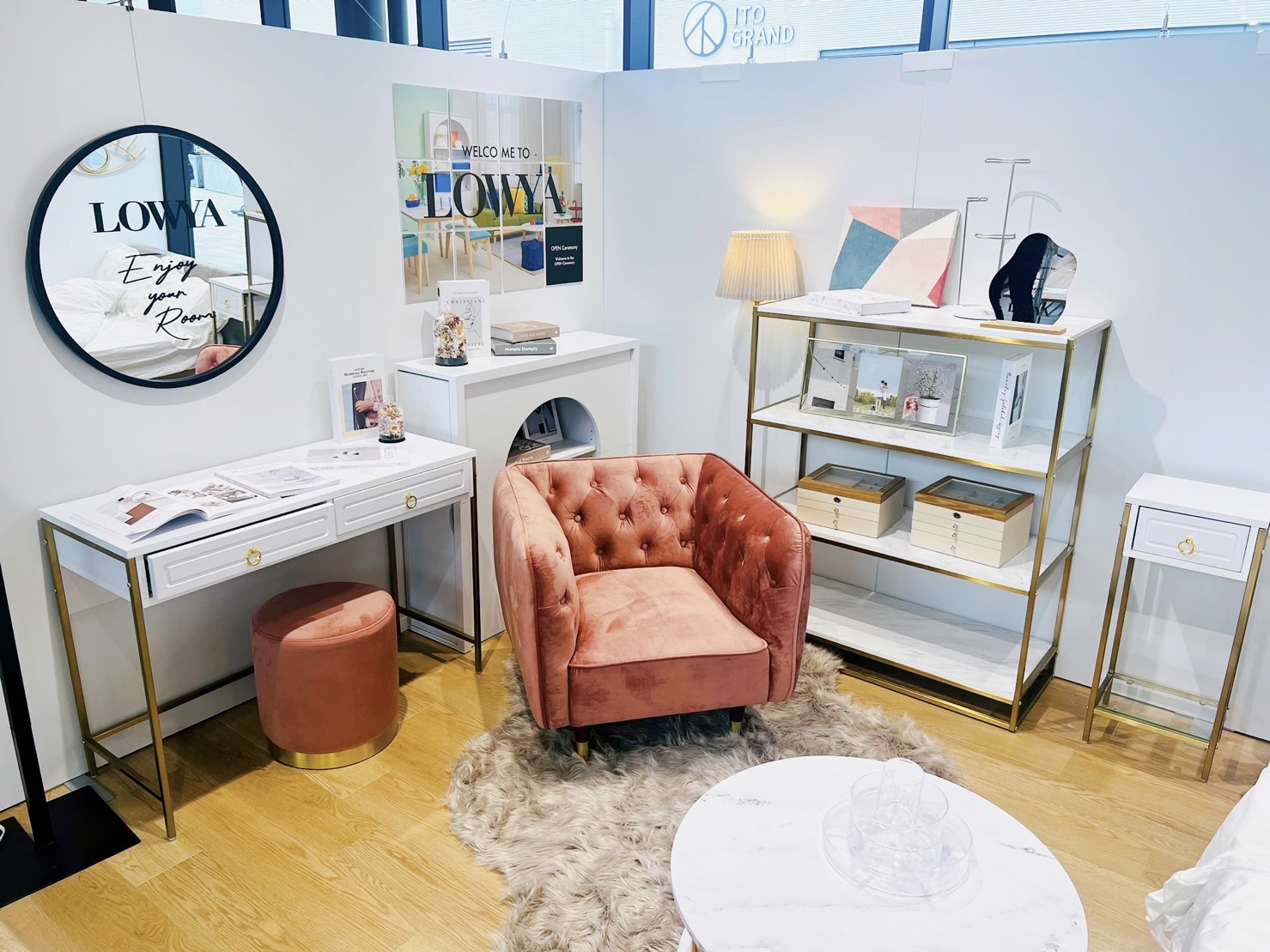 話題！ブランド初の実店舗「LOWYA（ロウヤ） 九大伊都店」