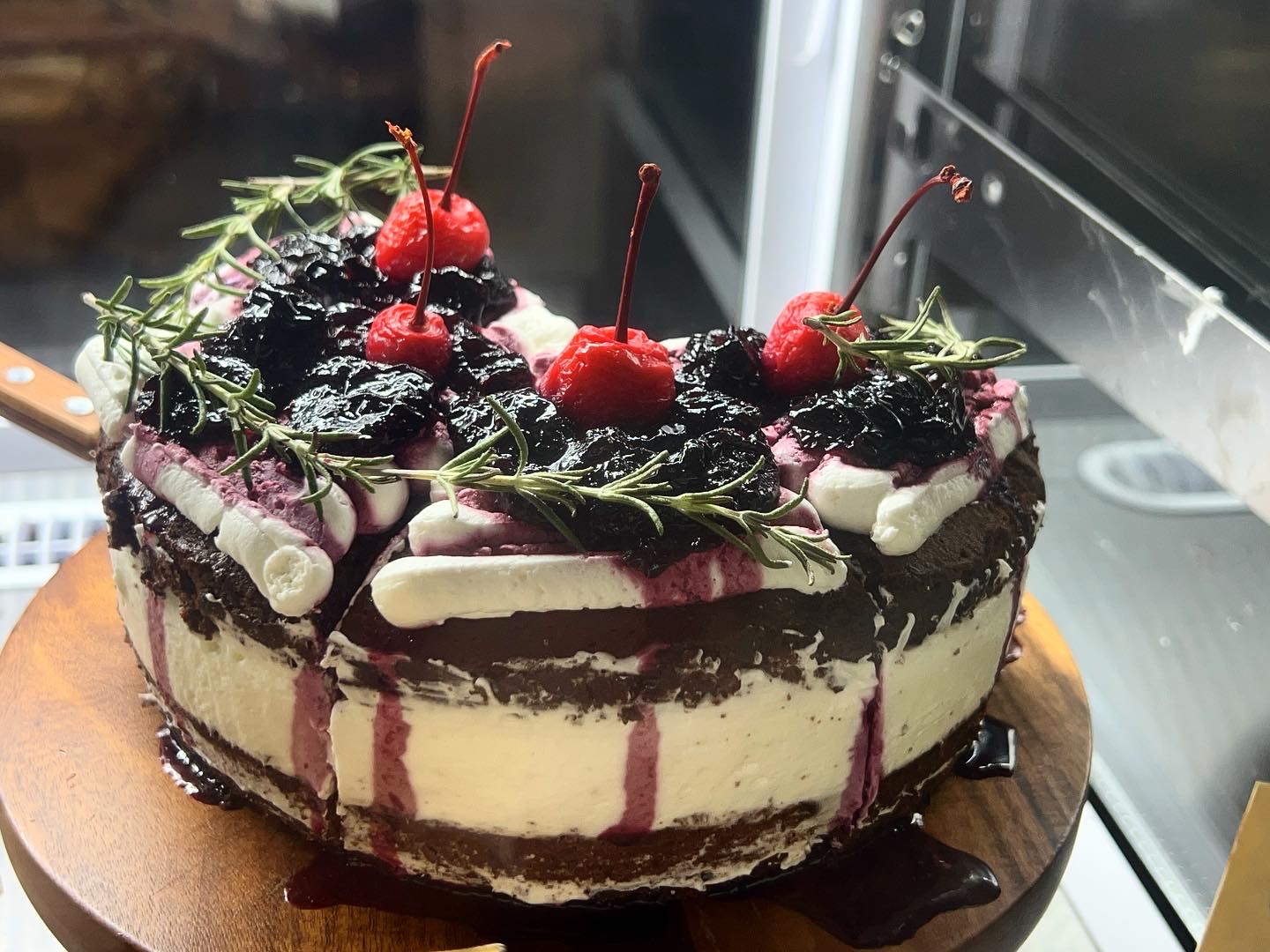 新作が話題！薬院駅近「Cafe＋82（カフェプラスハチニ）」