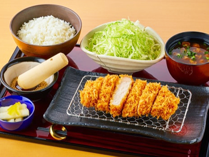 お得な880円ランチが期間限定登場！「KITTE博多 8周年感謝祭」