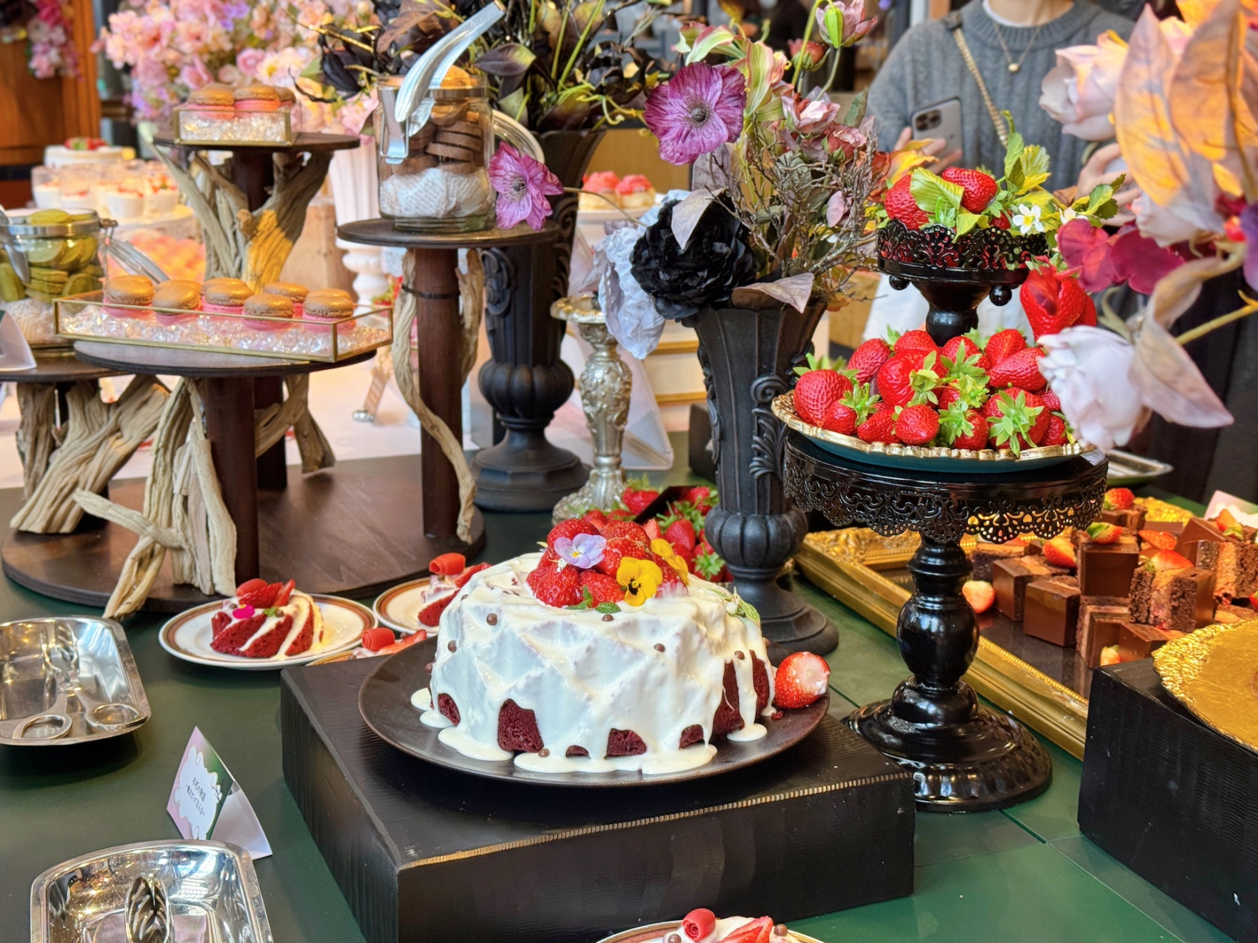 Weekends and holidays only! Strawberry buffet at Hilton Fukuoka Sea Hawk