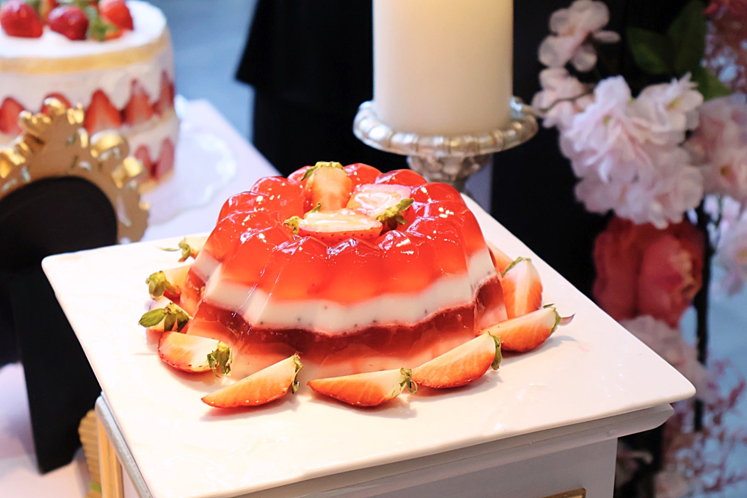 Weekends and holidays only! Strawberry buffet at Hilton Fukuoka Sea Hawk